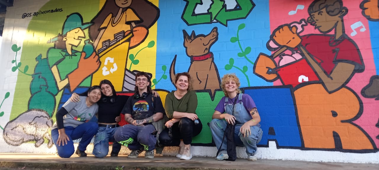 Iniciativa de estudantes da UFSM transforma a ASMAR com painel que une ...